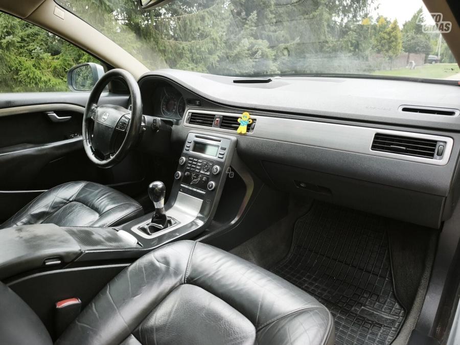 Volvo V70 2009 in Jonava, with an engine capacity of 2.00 L and mileage of 399 thousand km for 3000 €, photo 26 on AUTOMOTO.COM.LV