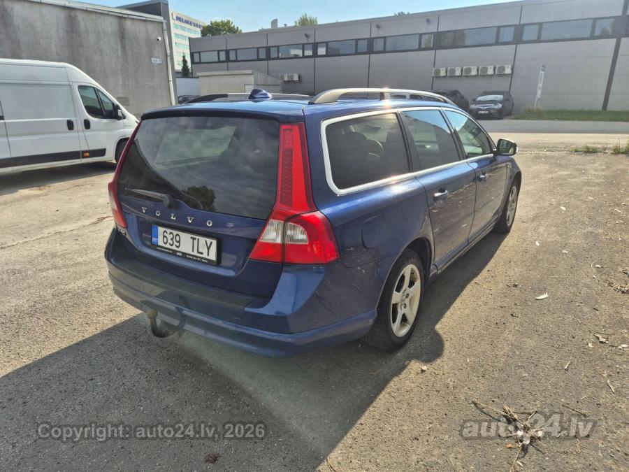Volvo V70 2009 Pērnava, ar dzinēja tilpumu 2.00 L un nobraukumu 433 tūkst. km par 2999 €, foto 4 vietnē AUTOMOTO.COM.LV