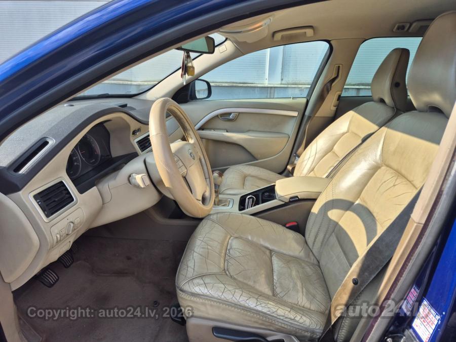 Volvo V70 2009 Pērnava, ar dzinēja tilpumu 2.00 L un nobraukumu 433 tūkst. km par 2999 €, foto 10 vietnē AUTOMOTO.COM.LV