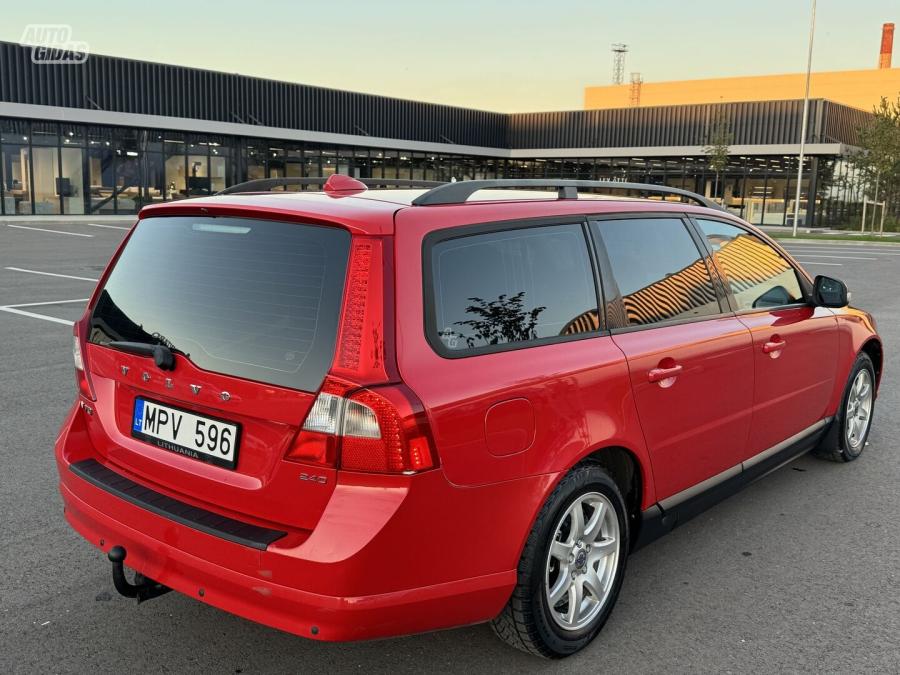 Volvo V70 2009 Kauņa, ar dzinēja tilpumu 2.40 L un nobraukumu 0 tūkst. km par 2500 €, foto 3 vietnē AUTOMOTO.COM.LV