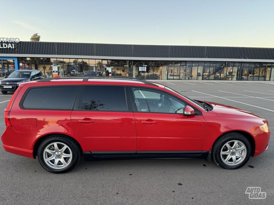 Volvo V70 2009 Kauņa, ar dzinēja tilpumu 2.40 L un nobraukumu 0 tūkst. km par 2500 €, foto 6 vietnē AUTOMOTO.COM.LV