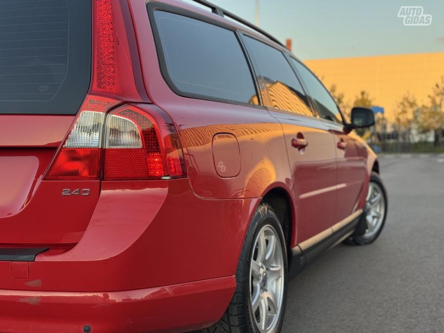 Volvo V70 2009 Kauņa, ar dzinēja tilpumu 2.40 L un nobraukumu 0 tūkst. km par 2500 €, foto 17 vietnē AUTOMOTO.COM.LV