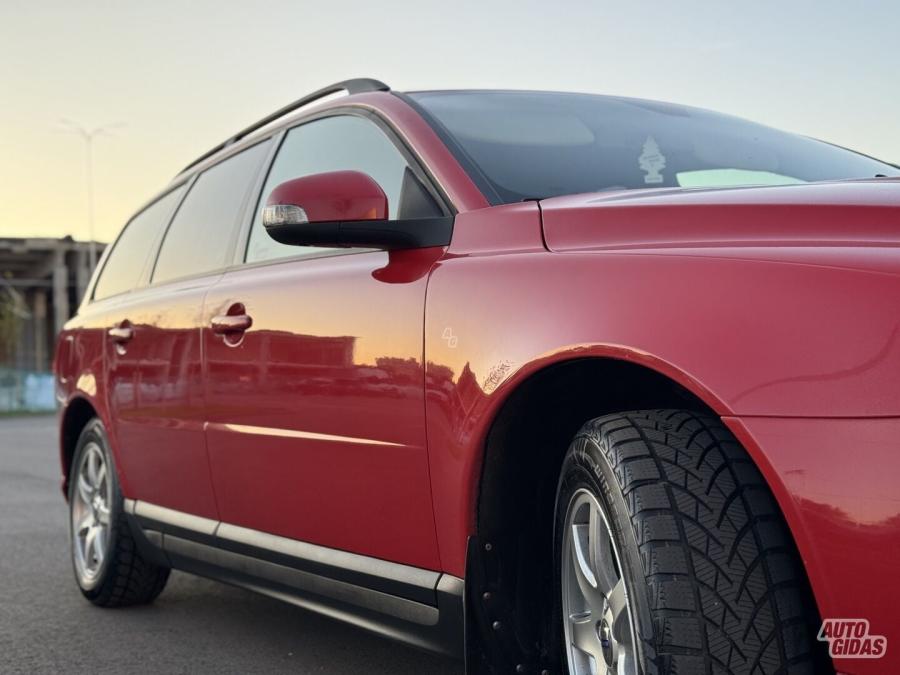 Volvo V70 2009 Kauņa, ar dzinēja tilpumu 2.40 L un nobraukumu 0 tūkst. km par 2500 €, foto 19 vietnē AUTOMOTO.COM.LV
