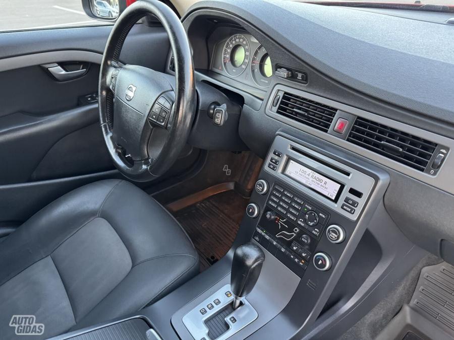 Volvo V70 2009 Kauņa, ar dzinēja tilpumu 2.40 L un nobraukumu 0 tūkst. km par 2500 €, foto 21 vietnē AUTOMOTO.COM.LV