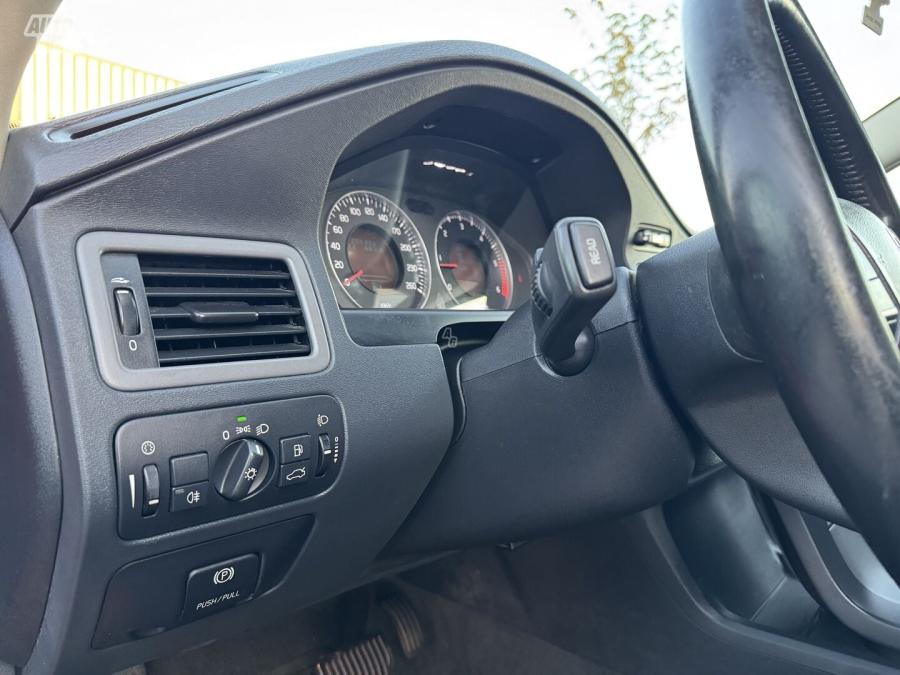 Volvo V70 2009 Kauņa, ar dzinēja tilpumu 2.40 L un nobraukumu 0 tūkst. km par 2500 €, foto 29 vietnē AUTOMOTO.COM.LV