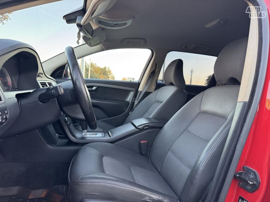 Volvo V70 2009 Kauņa, ar dzinēja tilpumu 2.40 L un nobraukumu 0 tūkst. km par 2500 €, foto 30 vietnē AUTOMOTO.COM.LV