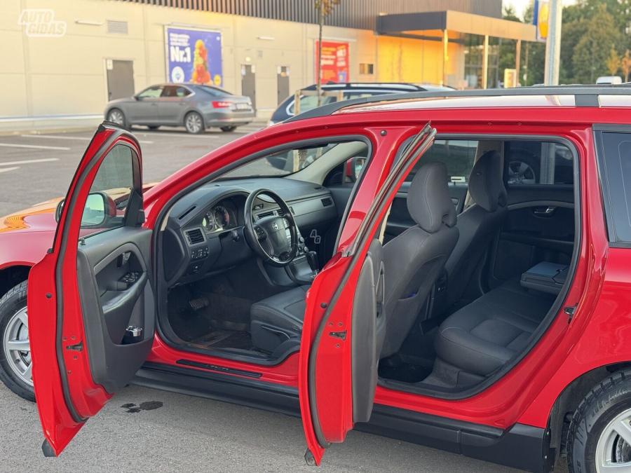Volvo V70 2009 Kauņa, ar dzinēja tilpumu 2.40 L un nobraukumu 0 tūkst. km par 2500 €, foto 34 vietnē AUTOMOTO.COM.LV