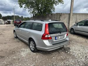Volvo V70 2010 Rēzekne, ar dzinēja tilpumu 2.00 L un nobraukumu 0 tūkst. km par 4550 €, foto 3 vietnē AUTOMOTO.COM.LV