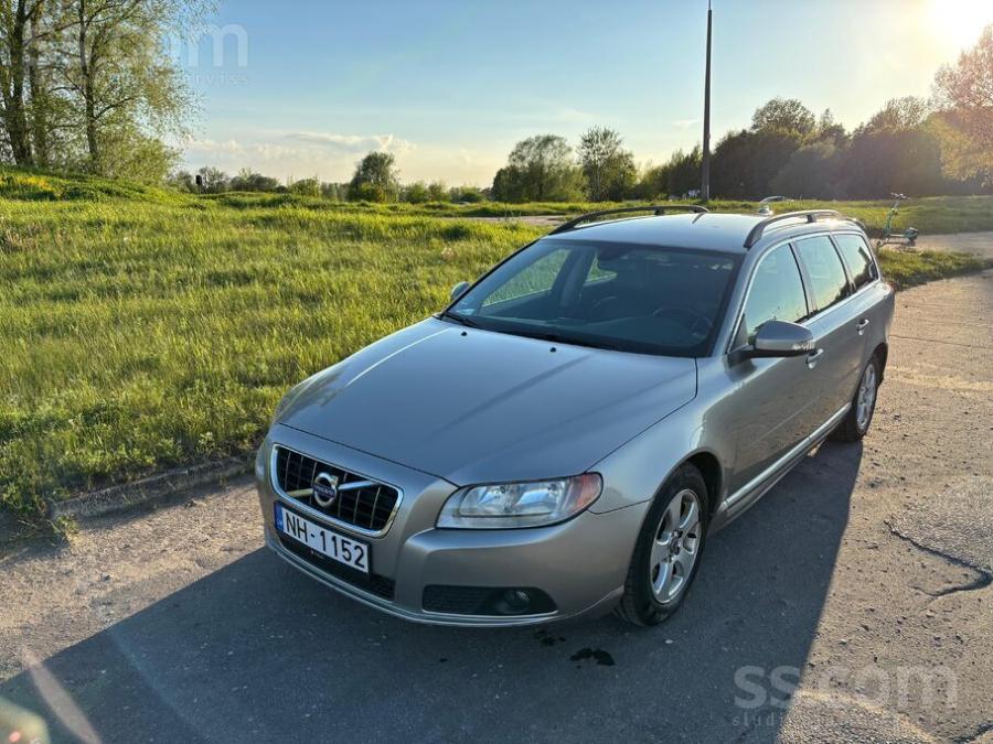 Volvo V70 2010 Rīga, ar dzinēja tilpumu 1.60 L un nobraukumu 226 tūkst. km par 550 €, foto 1 vietnē AUTOMOTO.COM.LV