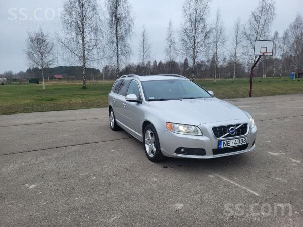 Volvo V70 2010 Talsi, ar dzinēja tilpumu 2.40 L un nobraukumu 344 tūkst. km par 4600 €, foto 2 vietnē AUTOMOTO.COM.LV