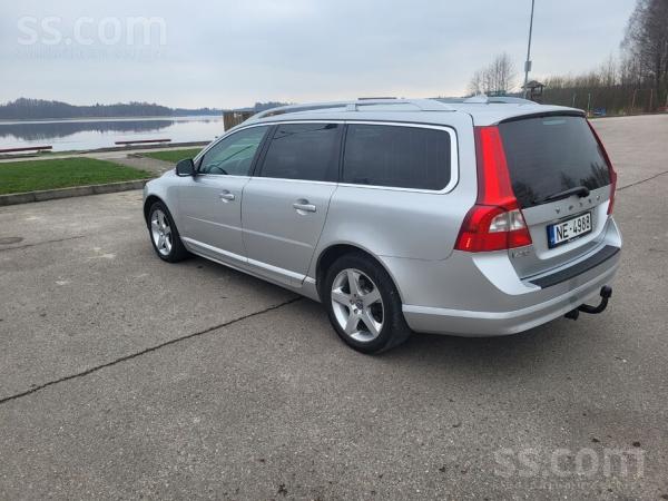 Volvo V70 2010 Talsi, ar dzinēja tilpumu 2.40 L un nobraukumu 344 tūkst. km par 4600 €, foto 3 vietnē AUTOMOTO.COM.LV
