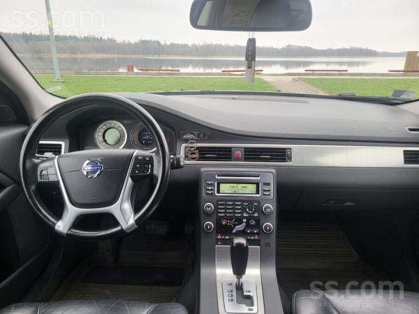 Volvo V70 2010 Talsi, ar dzinēja tilpumu 2.40 L un nobraukumu 344 tūkst. km par 4600 €, foto 5 vietnē AUTOMOTO.COM.LV