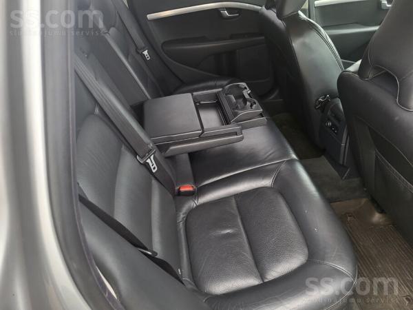 Volvo V70 2010 Talsi, ar dzinēja tilpumu 2.40 L un nobraukumu 344 tūkst. km par 4600 €, foto 7 vietnē AUTOMOTO.COM.LV