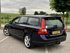 Volvo V70 2010 in Riga, with an engine capacity of 2.40 L and mileage of 340 thousand km for 5250 €, photo 4 on AUTOMOTO.COM.LV