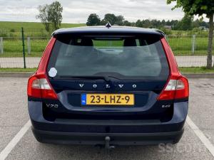 Volvo V70 2010 in Riga, with an engine capacity of 2.40 L and mileage of 340 thousand km for 5250 €, photo 5 on AUTOMOTO.COM.LV