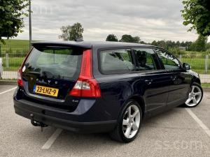 Volvo V70 2010 in Riga, with an engine capacity of 2.40 L and mileage of 340 thousand km for 5250 €, photo 6 on AUTOMOTO.COM.LV