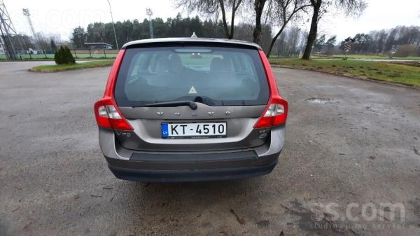 Volvo V70 2010 Rīga, ar dzinēja tilpumu 2.50 L un nobraukumu 365 tūkst. km par 3500 €, foto 9 vietnē AUTOMOTO.COM.LV
