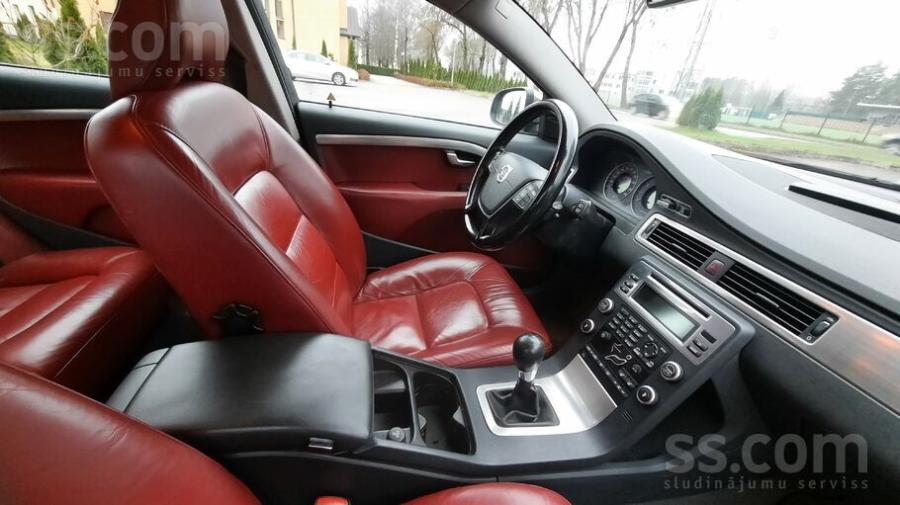 Volvo V70 2010 Rīga, ar dzinēja tilpumu 2.50 L un nobraukumu 365 tūkst. km par 2500 €, foto 11 vietnē AUTOMOTO.COM.LV