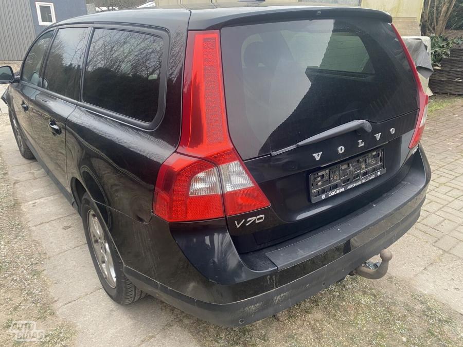 Volvo V70 2010 Utena, ar dzinēja tilpumu 2.40 L un nobraukumu 265 tūkst. km par 3250 €, foto 28 vietnē AUTOMOTO.COM.LV