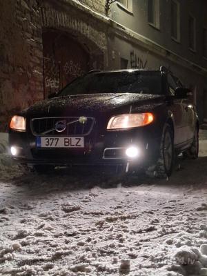 Volvo V70 2010 Tallina, ar dzinēja tilpumu 2.00 L un nobraukumu 0 tūkst. km par 4990 €, foto 3 vietnē AUTOMOTO.COM.LV