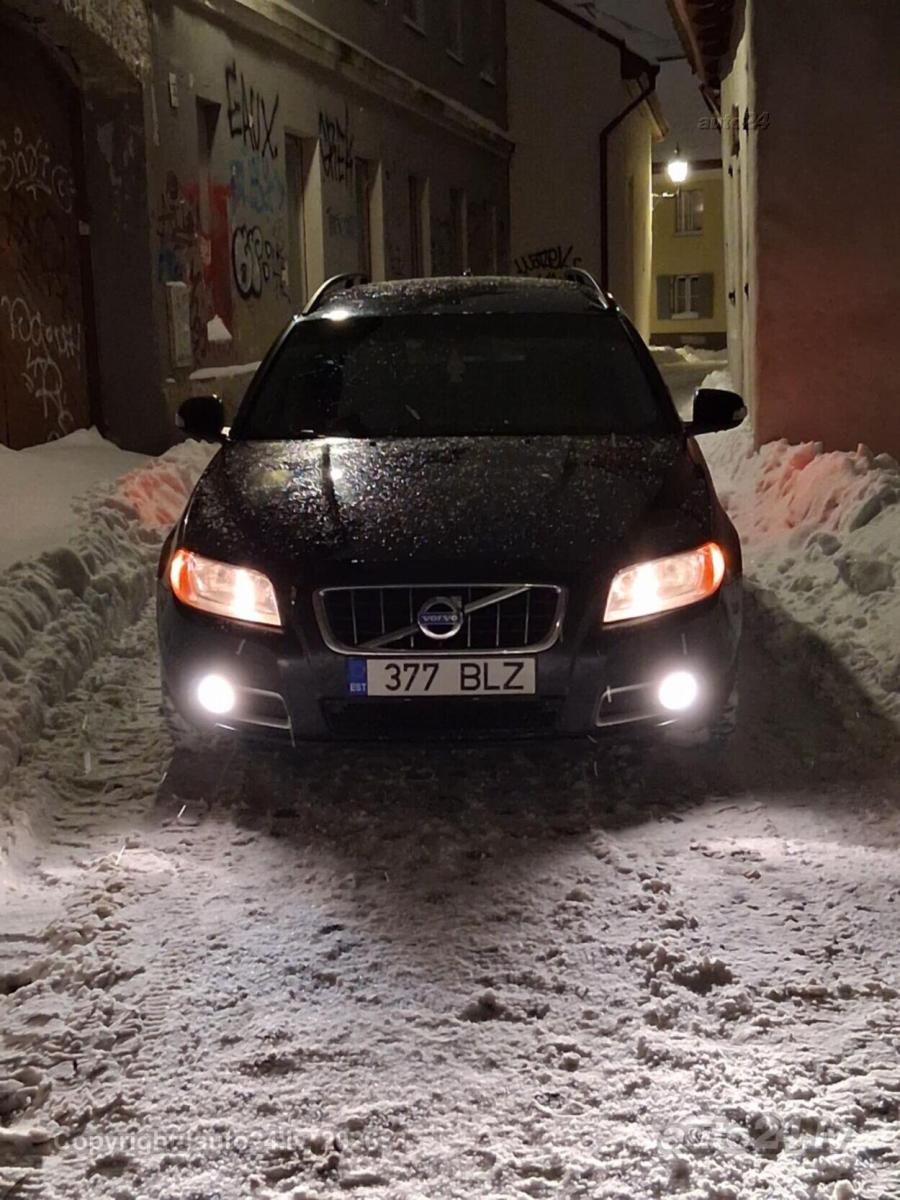 Volvo V70 2010 Tallina, ar dzinēja tilpumu 2.00 L un nobraukumu 0 tūkst. km par 4990 €, foto 7 vietnē AUTOMOTO.COM.LV