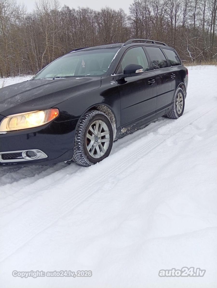 Volvo V70 2010 Tallina, ar dzinēja tilpumu 2.00 L un nobraukumu 0 tūkst. km par 4990 €, foto 9 vietnē AUTOMOTO.COM.LV