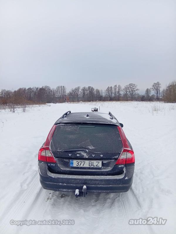 Volvo V70 2010 Tallina, ar dzinēja tilpumu 2.00 L un nobraukumu 0 tūkst. km par 4990 €, foto 10 vietnē AUTOMOTO.COM.LV