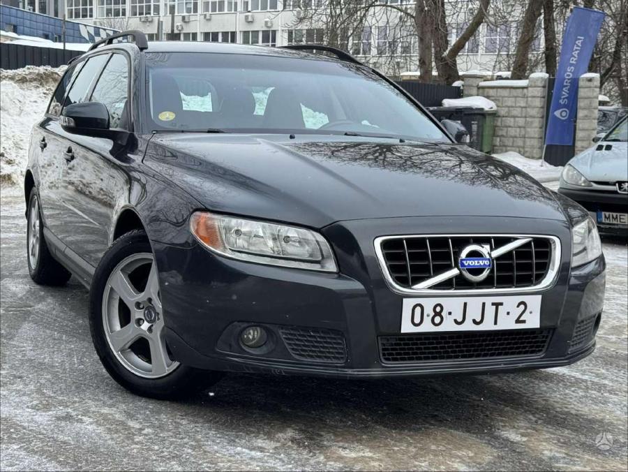 Volvo V70 2010 Viļņa, ar dzinēja tilpumu 2.40 L un nobraukumu 267 tūkst. km par 4550 €, foto 5 vietnē AUTOMOTO.COM.LV