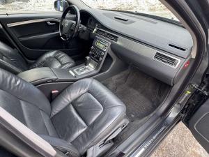 Volvo V70 2010 Viļņa, ar dzinēja tilpumu 2.40 L un nobraukumu 267 tūkst. km par 4550 €, foto 13 vietnē AUTOMOTO.COM.LV