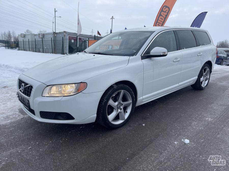 Volvo V70 2010 Kauņa, ar dzinēja tilpumu 2.00 L un nobraukumu 277 tūkst. km par 3650 €, foto 2 vietnē AUTOMOTO.COM.LV