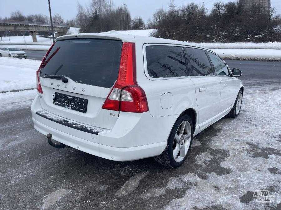 Volvo V70 2010 Kauņa, ar dzinēja tilpumu 2.00 L un nobraukumu 277 tūkst. km par 3650 €, foto 10 vietnē AUTOMOTO.COM.LV