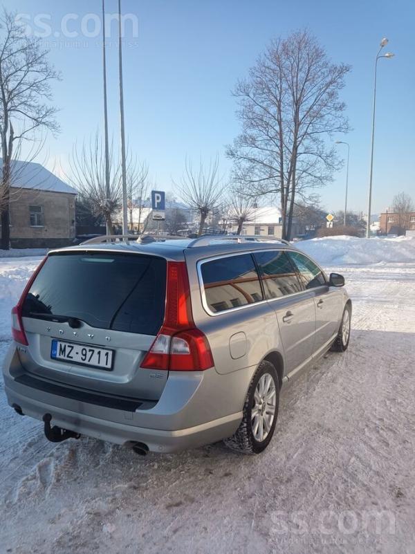 Volvo V70 2010 Daugavpils, ar dzinēja tilpumu 2.40 L un nobraukumu 263 tūkst. km par 6200 €, foto 3 vietnē AUTOMOTO.COM.LV