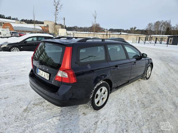 Volvo V70 2010 in Prienai, with an engine capacity of 2.40 L and mileage of 340 thousand km for 3000 €, photo 6 on AUTOMOTO.COM.LV
