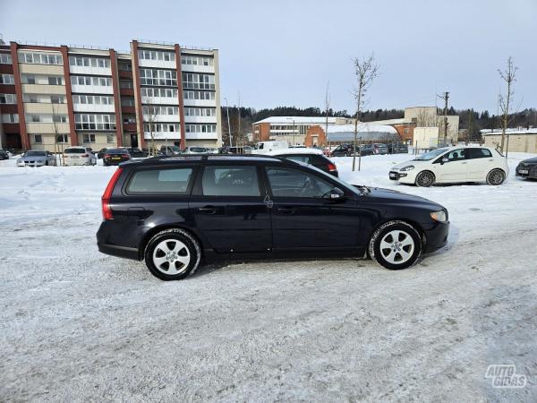 Volvo V70 2010 Prienai, ar dzinēja tilpumu 2.40 L un nobraukumu 341 tūkst. km par 2600 €, foto 5 vietnē AUTOMOTO.COM.LV