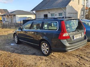 Volvo V70 2010 in Panevezys, with an engine capacity of 2.00 L and mileage of 30 thousand km for 4700 €, photo 6 on AUTOMOTO.COM.LV