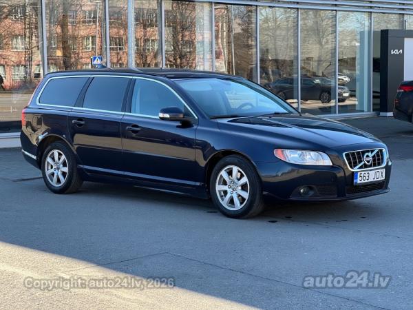 Volvo V70 2010 Narva, ar dzinēja tilpumu 1.60 L un nobraukumu 328 tūkst. km par 3999 €, foto 2 vietnē AUTOMOTO.COM.LV