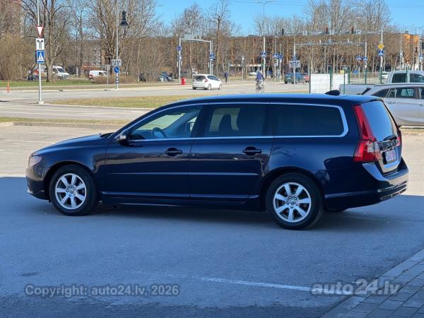 Volvo V70 2010 Narva, ar dzinēja tilpumu 1.60 L un nobraukumu 328 tūkst. km par 3999 €, foto 7 vietnē AUTOMOTO.COM.LV