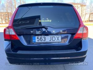 Volvo V70 2010 in Narva, with an engine capacity of 1.60 L and mileage of 328 thousand km for 3999 €, photo 11 on AUTOMOTO.COM.LV