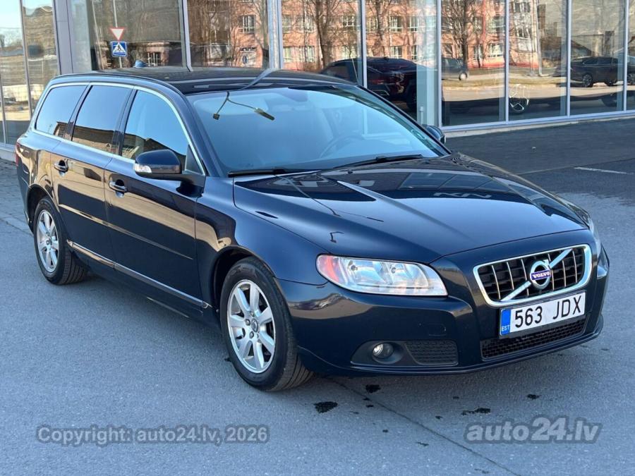 Volvo V70 2010 in Narva, with an engine capacity of 1.60 L and mileage of 328 thousand km for 3999 €, photo 12 on AUTOMOTO.COM.LV