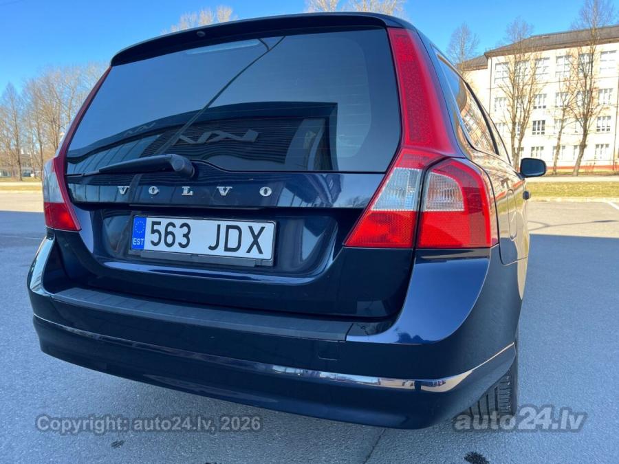 Volvo V70 2010 in Narva, with an engine capacity of 1.60 L and mileage of 328 thousand km for 3999 €, photo 27 on AUTOMOTO.COM.LV
