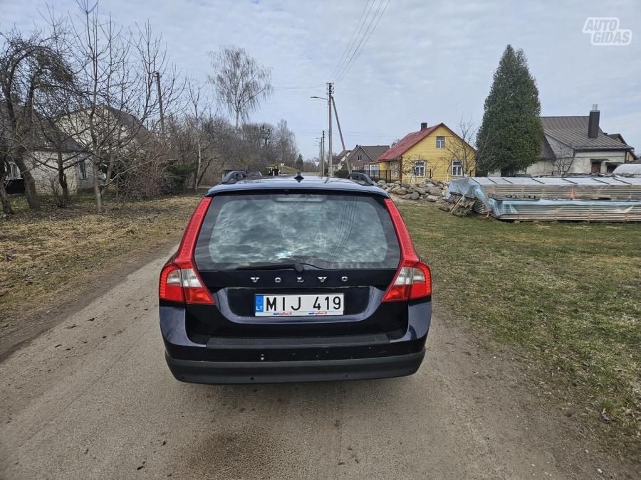 Volvo V70 2010 Prienai, ar dzinēja tilpumu 2.40 L un nobraukumu 324 tūkst. km par 2350 €, foto 5 vietnē AUTOMOTO.COM.LV