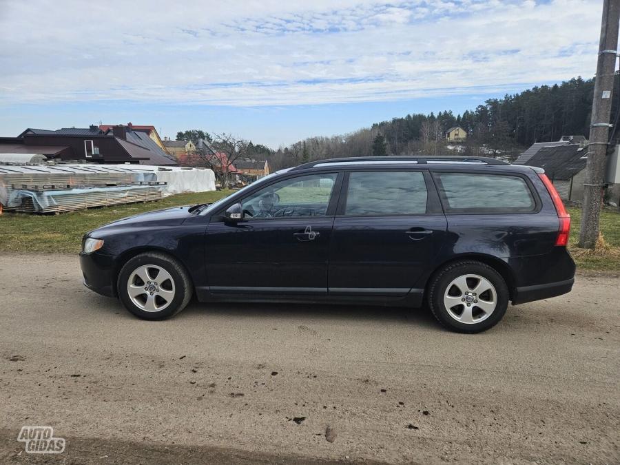 Volvo V70 2010 Prienai, ar dzinēja tilpumu 2.40 L un nobraukumu 324 tūkst. km par 2350 €, foto 12 vietnē AUTOMOTO.COM.LV