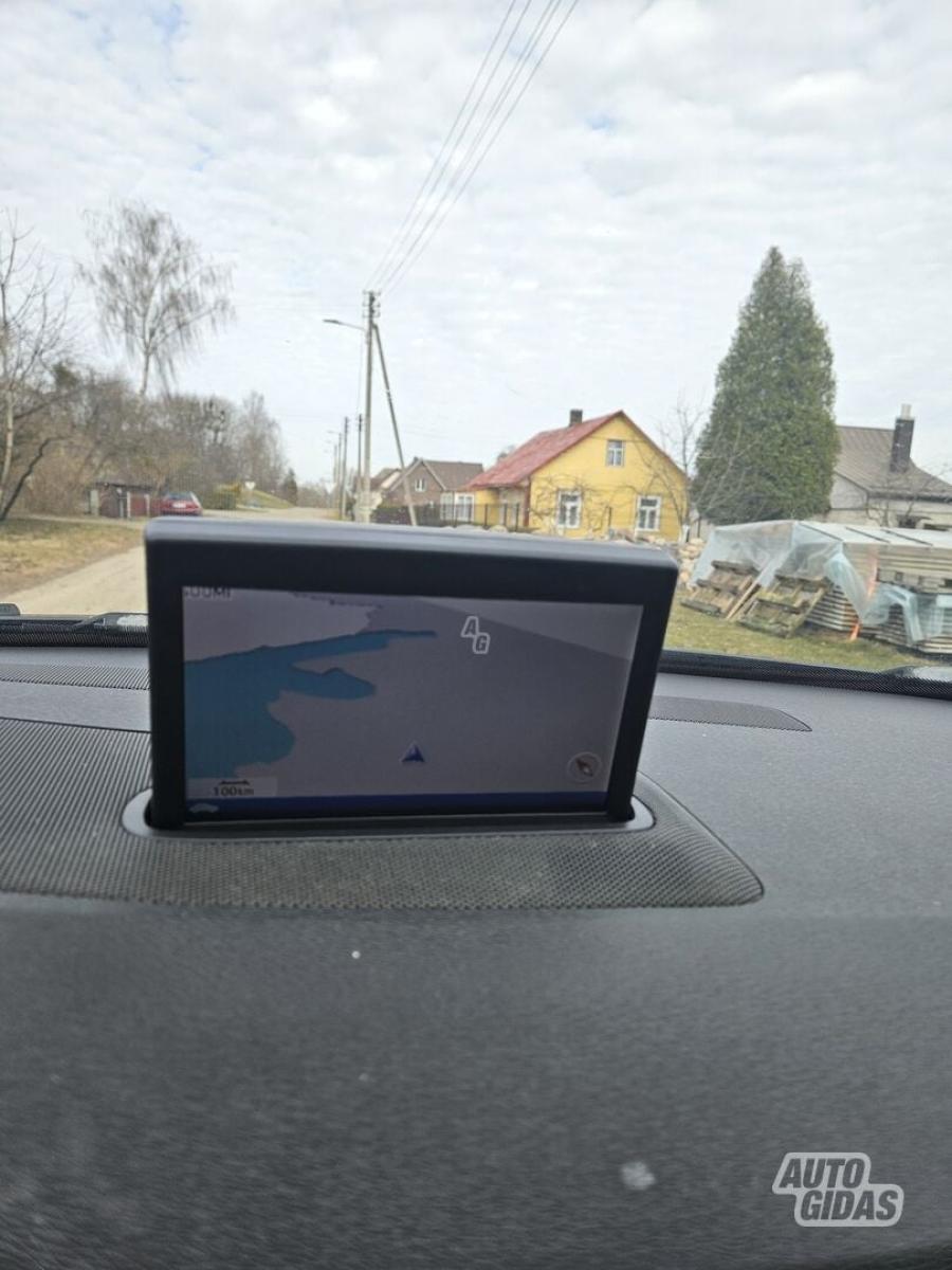 Volvo V70 2010 Prienai, ar dzinēja tilpumu 2.40 L un nobraukumu 324 tūkst. km par 2350 €, foto 15 vietnē AUTOMOTO.COM.LV