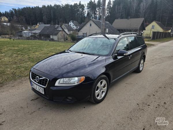 Вольво В70 2010 в Пренай, объемом двигателя 2.40 л и пробегом 346 тыс. км за 2500 €, фото 2 на AUTOMOTO.COM.LV