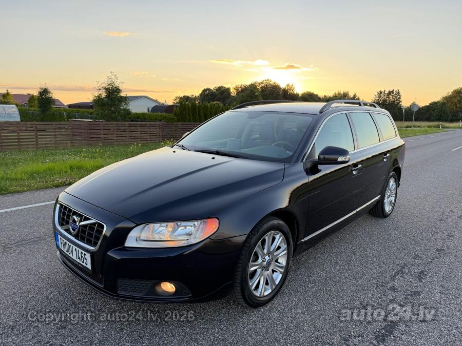 Volvo V70 2010 Tallina, ar dzinēja tilpumu 2.40 L un nobraukumu 377 tūkst. km par 5690 €, foto 1 vietnē AUTOMOTO.COM.LV