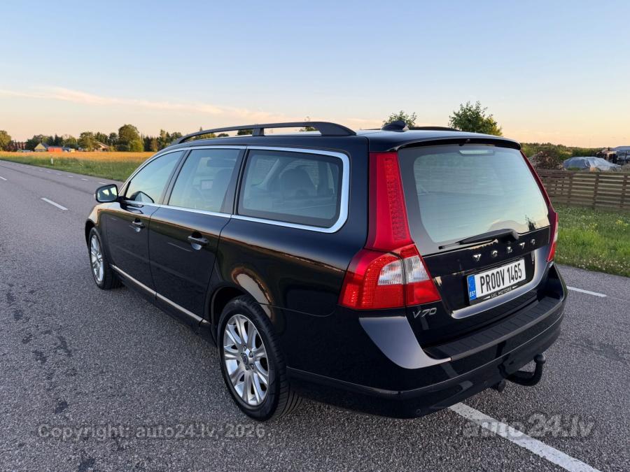 Volvo V70 2010 Tallina, ar dzinēja tilpumu 2.40 L un nobraukumu 377 tūkst. km par 5690 €, foto 3 vietnē AUTOMOTO.COM.LV