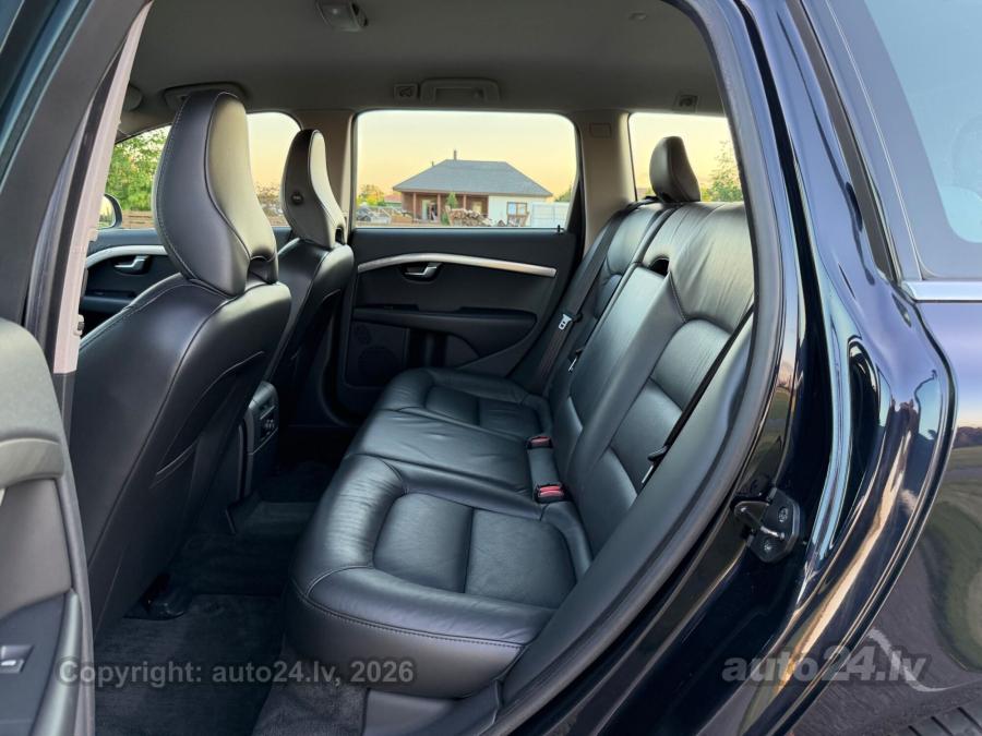 Volvo V70 2010 Tallina, ar dzinēja tilpumu 2.40 L un nobraukumu 377 tūkst. km par 5690 €, foto 9 vietnē AUTOMOTO.COM.LV