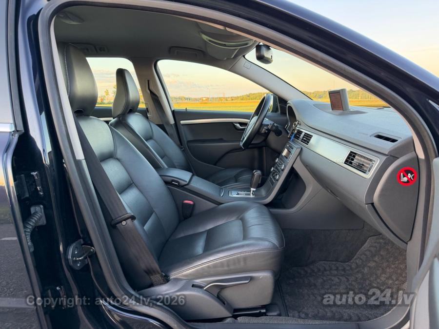 Volvo V70 2010 Tallina, ar dzinēja tilpumu 2.40 L un nobraukumu 377 tūkst. km par 5690 €, foto 14 vietnē AUTOMOTO.COM.LV