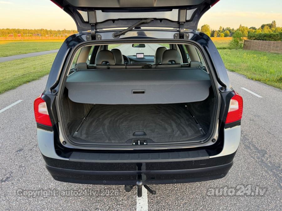Volvo V70 2010 Tallina, ar dzinēja tilpumu 2.40 L un nobraukumu 377 tūkst. km par 5690 €, foto 16 vietnē AUTOMOTO.COM.LV