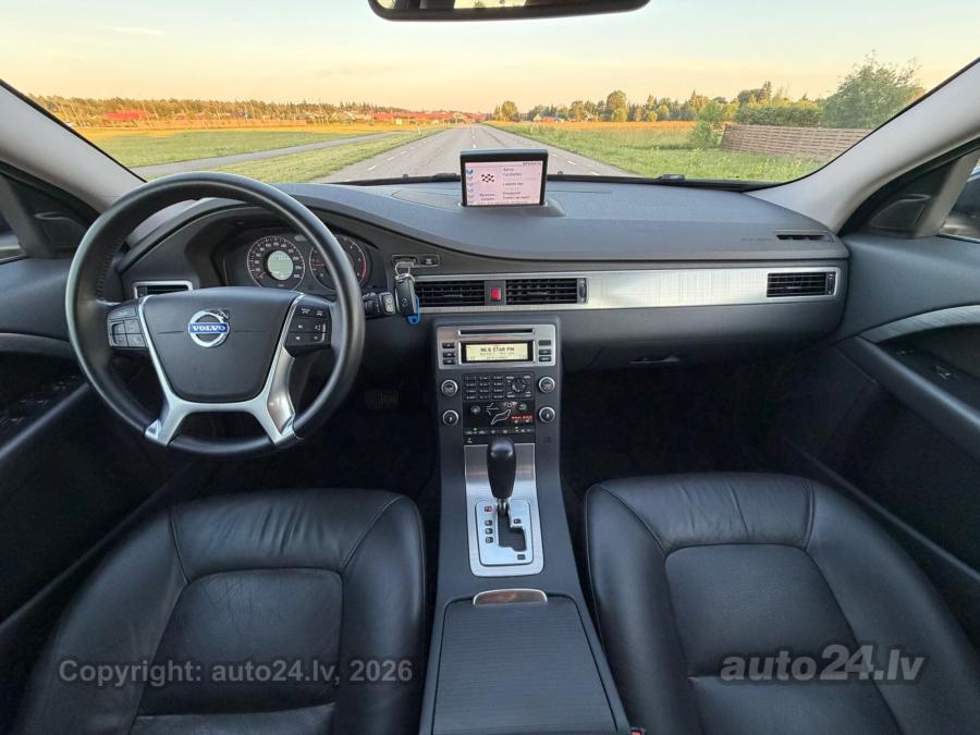 Volvo V70 2010 Tallina, ar dzinēja tilpumu 2.40 L un nobraukumu 377 tūkst. km par 5690 €, foto 21 vietnē AUTOMOTO.COM.LV